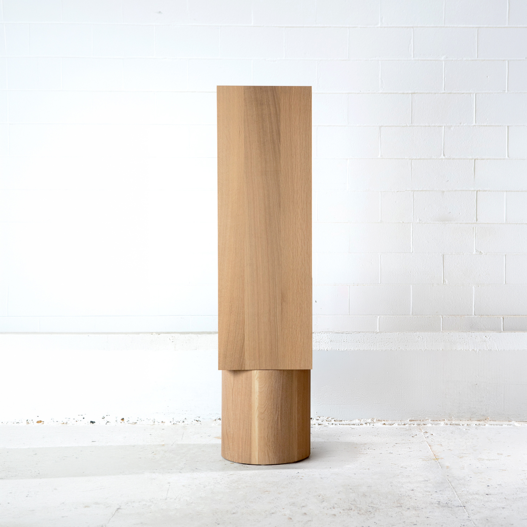 Noga Console – Single Cylinder, Tall | The Future Perfect
